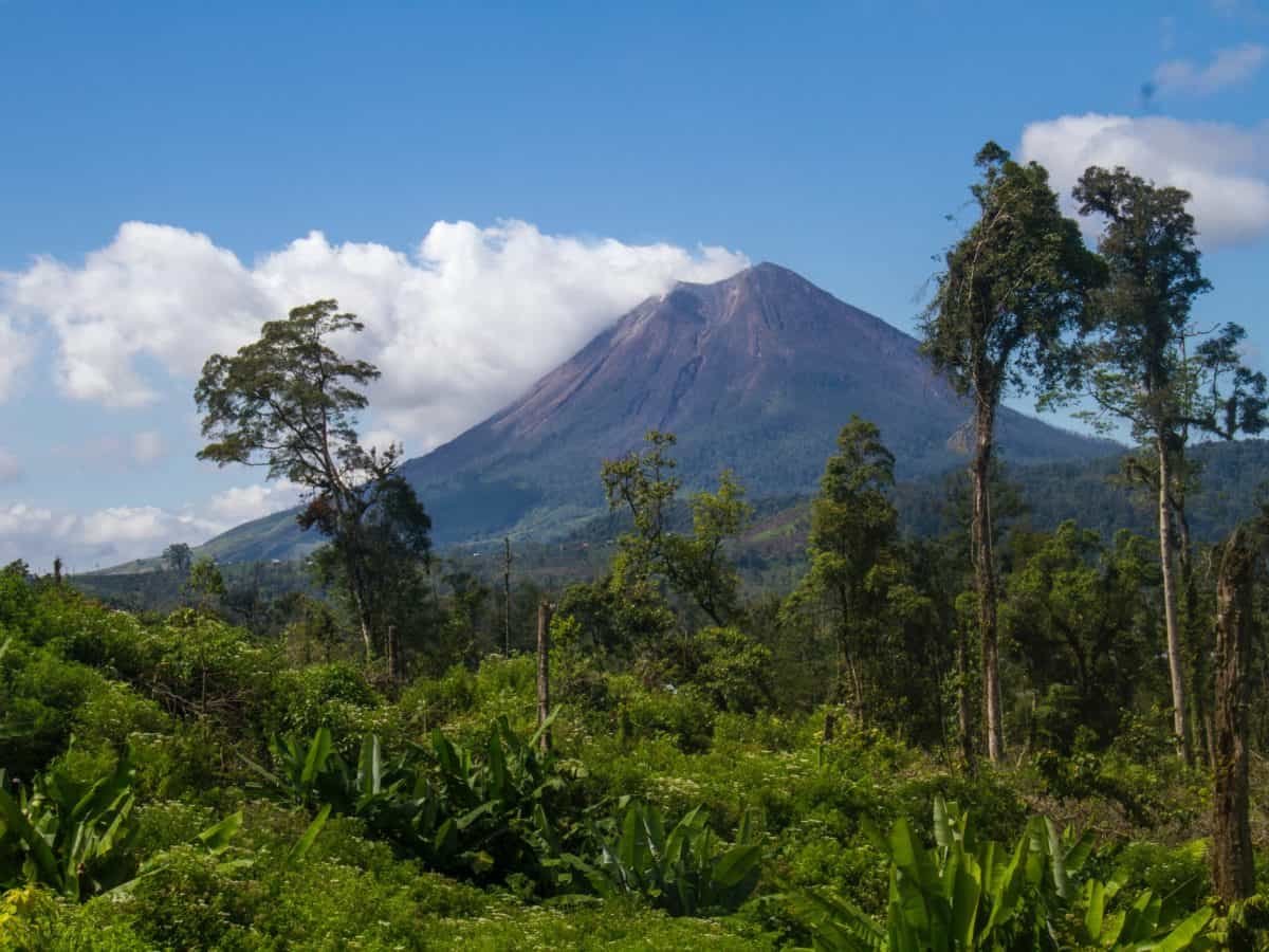 Berastagi Volcano, Lake Toba & Bukit Lawang Jungle - Sumatra EcoTravel